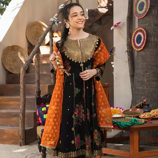 Shop Black Pishwaas with Pouch Online | South Asian Central USA