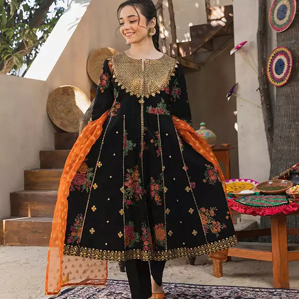 Shop Black Pishwaas with Pouch Online | South Asian Central USA